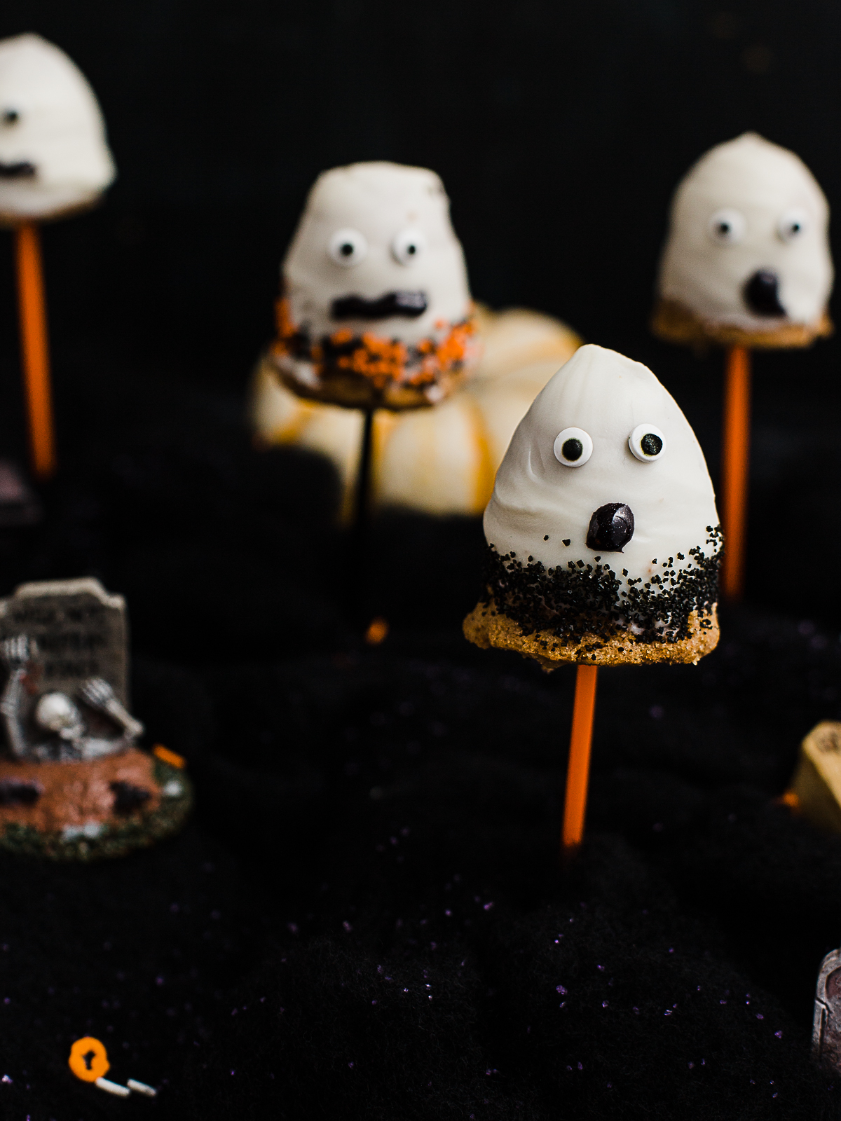 Spooky Ghost Pumpkin Spice Cake Pops - Dad With A Pan