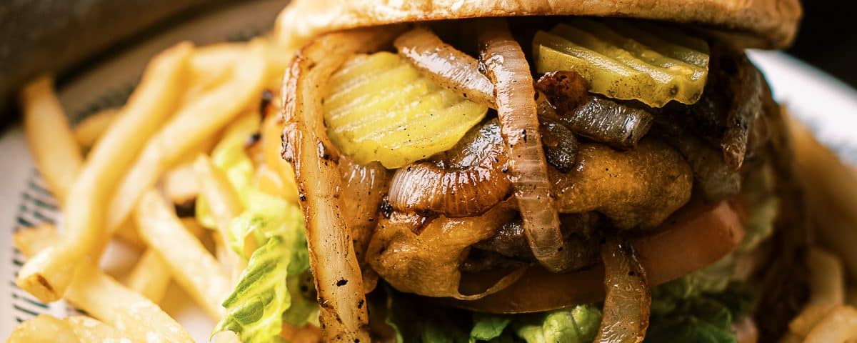 Best Backyard Grilled Burger - Dad With A Pan